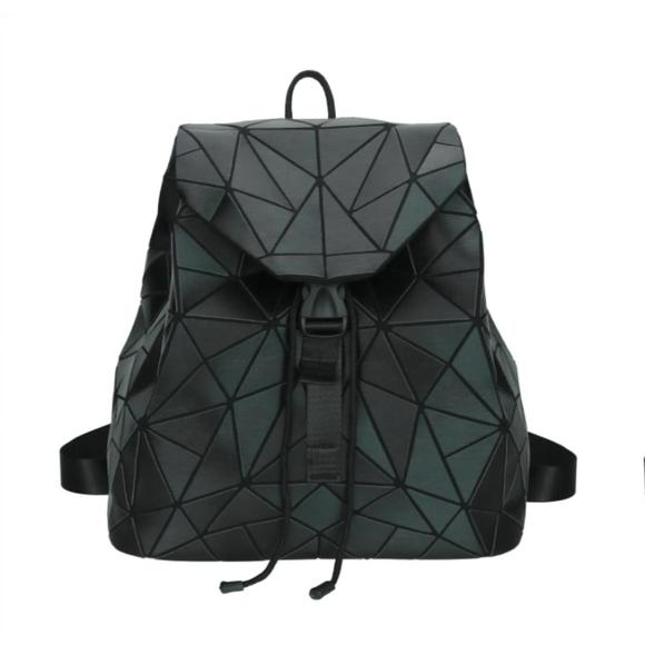 EXCLUSIVE THREDZ | Bags | New Exclusive Thredz Womens Slanted Triangle ...